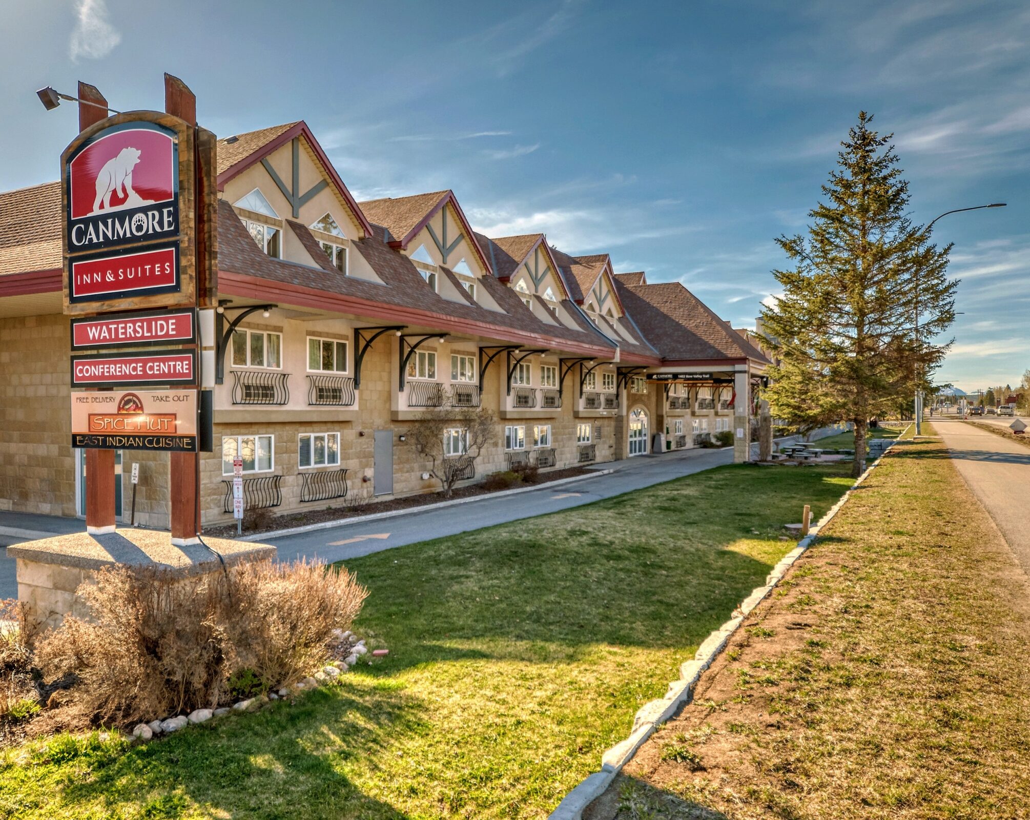 Canmore Inn & Suites | Family-Friendly Hotel in Canmore | Indoor Pool ...